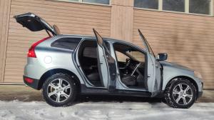 Grey Volvo XC60 2012 in Riga, with an engine capacity of 2.40 L and mileage of 273 thousand km for 9490 €, photo 35 on AUTOMOTO.COM.LV