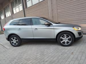 Grey Volvo XC60 2012 in Riga, with an engine capacity of 2.40 L and mileage of 273 thousand km for 9490 €, photo 63 on AUTOMOTO.COM.LV