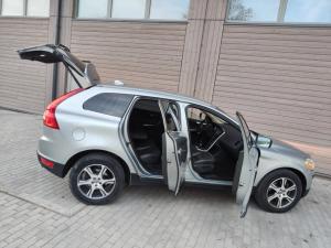 Grey Volvo XC60 2012 in Riga, with an engine capacity of 2.40 L and mileage of 273 thousand km for 9490 €, photo 65 on AUTOMOTO.COM.LV