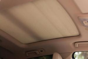 Grey Volvo XC60 2012 in Riga, with an engine capacity of 2.00 L and mileage of 294 thousand km for 10995 €, photo 17 on AUTOMOTO.COM.LV