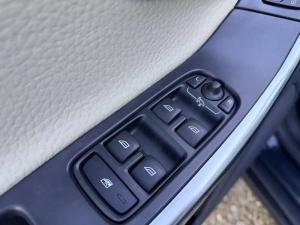 Pelēks Volvo XC60 2012 Rīga, ar dzinēja tilpumu 2.40 L un nobraukumu 230 tūkst. km par 11500 €, foto 15 vietnē AUTOMOTO.COM.LV