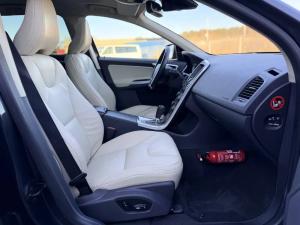Pelēks Volvo XC60 2012 Rīga, ar dzinēja tilpumu 2.40 L un nobraukumu 230 tūkst. km par 11500 €, foto 28 vietnē AUTOMOTO.COM.LV