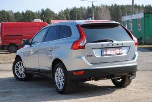 Grey Volvo XC60 2012 in Riga, with an engine capacity of 2.40 L and mileage of 286 thousand km for 7770 €, photo 4 on AUTOMOTO.COM.LV