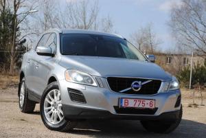 Grey Volvo XC60 2012 in Riga, with an engine capacity of 2.40 L and mileage of 286 thousand km for 7770 €, photo 5 on AUTOMOTO.COM.LV