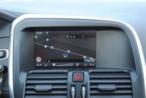 Grey Volvo XC60 2012 in Riga, with an engine capacity of 2.40 L and mileage of 286 thousand km for 7770 €, photo 23 on AUTOMOTO.COM.LV