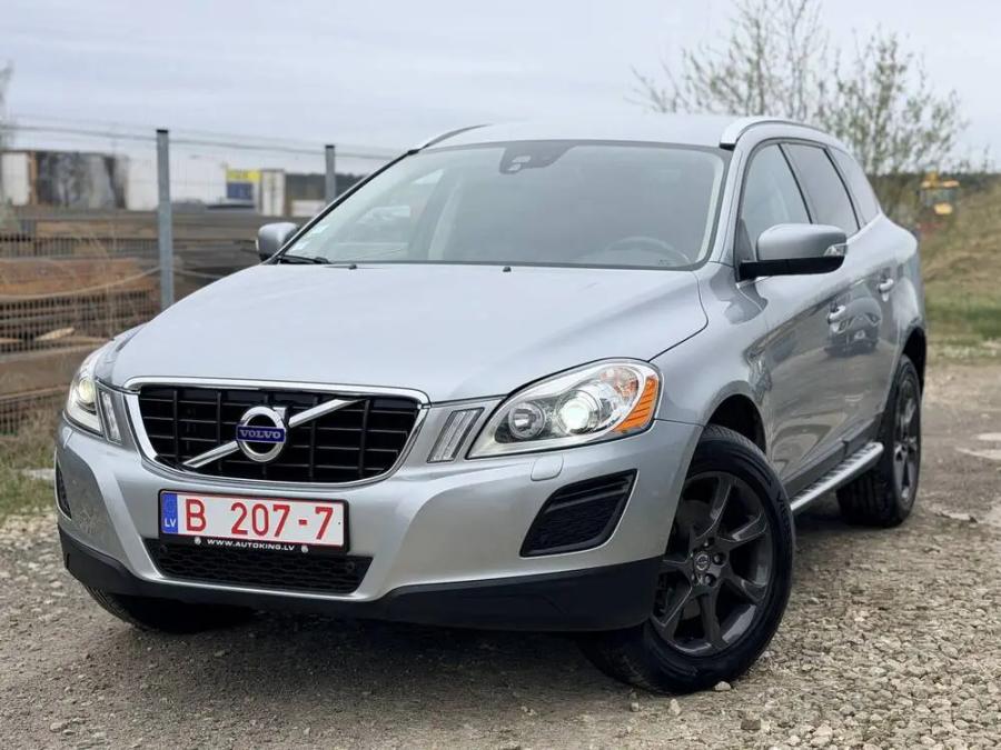 Grey Volvo XC60 2012 in Riga, with an engine capacity of 2.00 L and mileage of 0 thousand km for 9500 €, photo 4 on AUTOMOTO.COM.LV