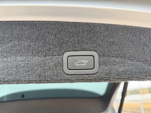 Grey Volvo XC60 2012 in Riga, with an engine capacity of 2.00 L and mileage of 0 thousand km for 9500 €, photo 9 on AUTOMOTO.COM.LV