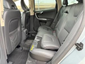 Grey Volvo XC60 2012 in Riga, with an engine capacity of 2.00 L and mileage of 0 thousand km for 9500 €, photo 12 on AUTOMOTO.COM.LV