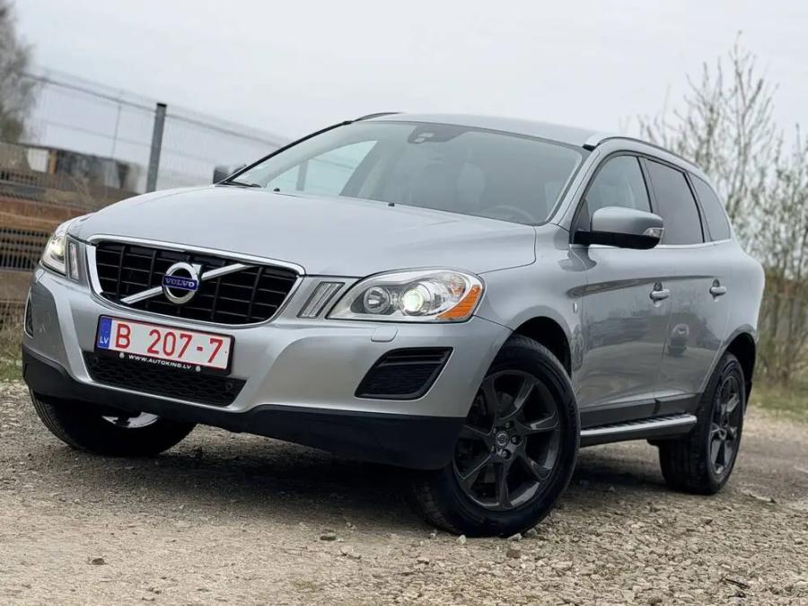 Grey Volvo XC60 2012 in Riga, with an engine capacity of 2.00 L and mileage of 0 thousand km for 9500 €, photo 34 on AUTOMOTO.COM.LV