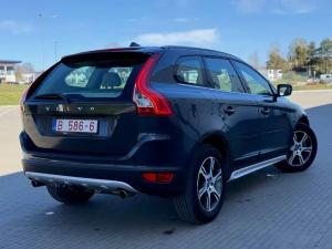 Grey Volvo XC60 2012 in Rezekne, with an engine capacity of 2.40 L and mileage of 283 thousand km for 9990 €, photo 5 on AUTOMOTO.COM.LV
