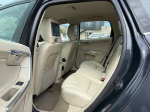 Grey Volvo XC60 2012 in Rezekne, with an engine capacity of 2.40 L and mileage of 283 thousand km for 9990 €, photo 11 on AUTOMOTO.COM.LV