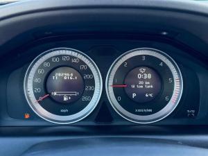 Grey Volvo XC60 2012 in Rezekne, with an engine capacity of 2.40 L and mileage of 283 thousand km for 9990 €, photo 18 on AUTOMOTO.COM.LV