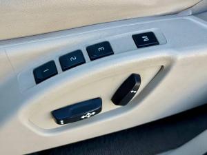 Grey Volvo XC60 2012 in Rezekne, with an engine capacity of 2.40 L and mileage of 283 thousand km for 9990 €, photo 19 on AUTOMOTO.COM.LV