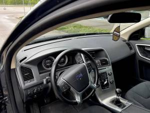 Pelēks Volvo XC60 2012 Rēzekne, ar dzinēja tilpumu 2.00 L un nobraukumu 257 tūkst. km par 8900 €, foto 13 vietnē AUTOMOTO.COM.LV