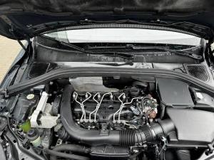 Pelēks Volvo XC60 2012 Rēzekne, ar dzinēja tilpumu 2.00 L un nobraukumu 257 tūkst. km par 8900 €, foto 14 vietnē AUTOMOTO.COM.LV