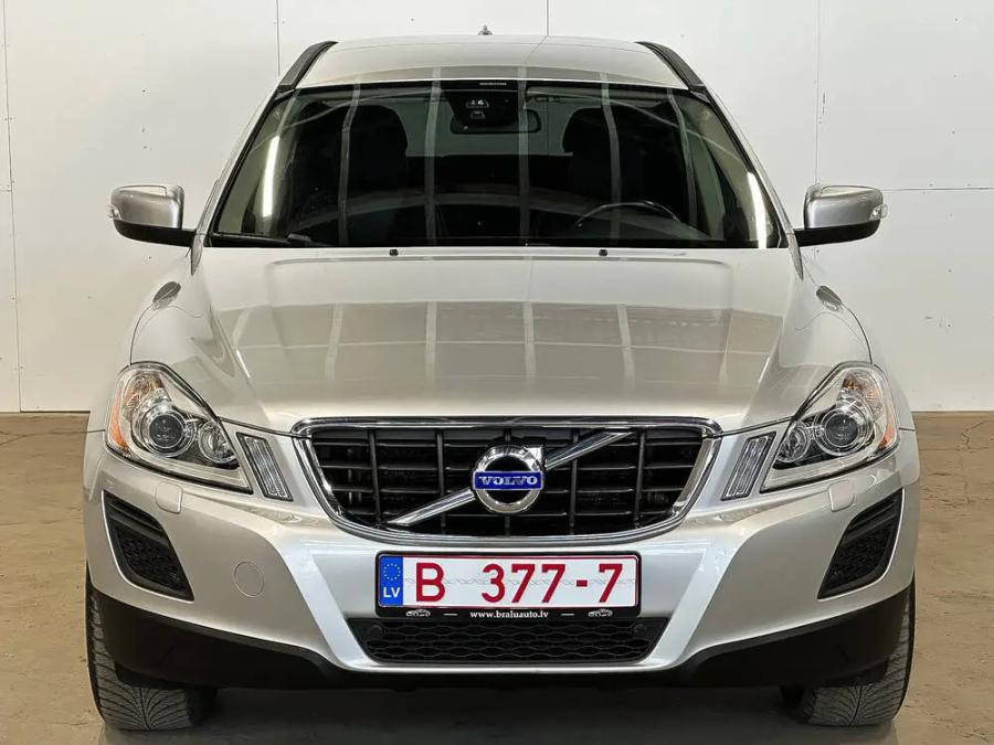 Pelēks Volvo XC60 2012 Jūrmala, ar dzinēja tilpumu 2.00 L un nobraukumu 254 tūkst. km par 9990 €, foto 8 vietnē AUTOMOTO.COM.LV