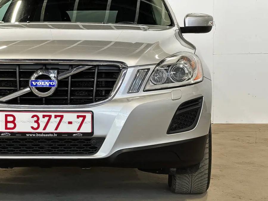 Pelēks Volvo XC60 2012 Jūrmala, ar dzinēja tilpumu 2.00 L un nobraukumu 254 tūkst. km par 9990 €, foto 9 vietnē AUTOMOTO.COM.LV
