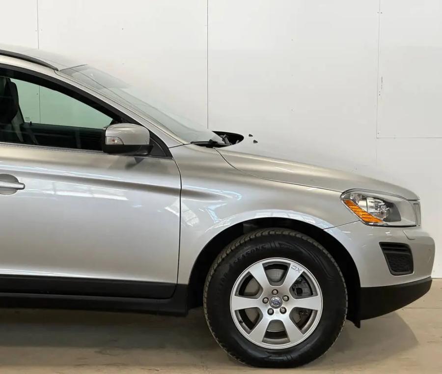 Pelēks Volvo XC60 2012 Jūrmala, ar dzinēja tilpumu 2.00 L un nobraukumu 254 tūkst. km par 9990 €, foto 16 vietnē AUTOMOTO.COM.LV