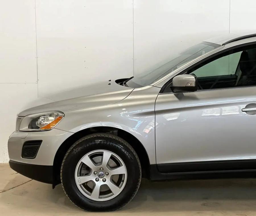 Pelēks Volvo XC60 2012 Jūrmala, ar dzinēja tilpumu 2.00 L un nobraukumu 254 tūkst. km par 9990 €, foto 18 vietnē AUTOMOTO.COM.LV