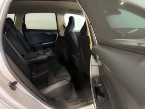 Pelēks Volvo XC60 2012 Jūrmala, ar dzinēja tilpumu 2.00 L un nobraukumu 254 tūkst. km par 9990 €, foto 26 vietnē AUTOMOTO.COM.LV