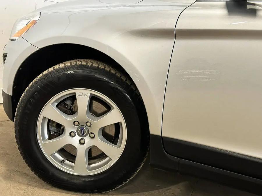Pelēks Volvo XC60 2012 Jūrmala, ar dzinēja tilpumu 2.00 L un nobraukumu 254 tūkst. km par 9990 €, foto 42 vietnē AUTOMOTO.COM.LV