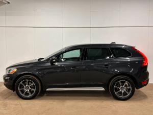 Pelēks Volvo XC60 2012 Jūrmala, ar dzinēja tilpumu 2.00 L un nobraukumu 302 tūkst. km par 10450 €, foto 6 vietnē AUTOMOTO.COM.LV