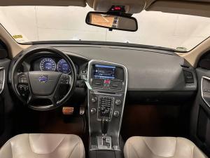 Pelēks Volvo XC60 2012 Jūrmala, ar dzinēja tilpumu 2.00 L un nobraukumu 302 tūkst. km par 10450 €, foto 27 vietnē AUTOMOTO.COM.LV