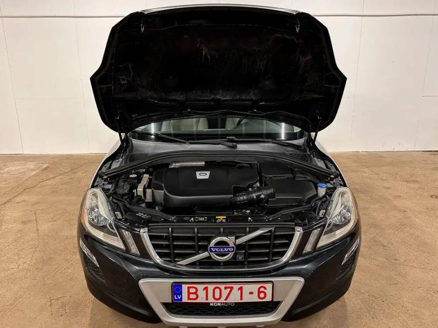 Pelēks Volvo XC60 2012 Jūrmala, ar dzinēja tilpumu 2.00 L un nobraukumu 302 tūkst. km par 10450 €, foto 41 vietnē AUTOMOTO.COM.LV