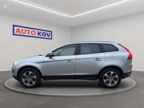 Grey Volvo XC60 2012 in Kaunas, with an engine capacity of 2.00 L and mileage of 273 thousand km for 10999 €, photo 2 on AUTOMOTO.COM.LV