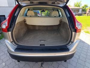 Grey Volvo XC60 2012 in Panevezys, with an engine capacity of 2.40 L and mileage of 204 thousand km for 8400 €, photo 13 on AUTOMOTO.COM.LV