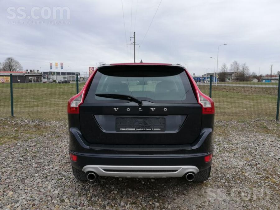 Pelēks Volvo XC60 2012 Saldus, ar dzinēja tilpumu 2.00 L un nobraukumu 352 tūkst. km par 8700 €, foto 7 vietnē AUTOMOTO.COM.LV