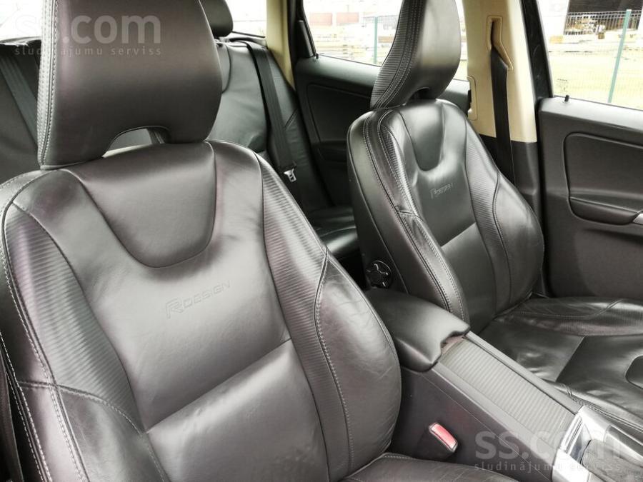 Pelēks Volvo XC60 2012 Saldus, ar dzinēja tilpumu 2.00 L un nobraukumu 352 tūkst. km par 8700 €, foto 11 vietnē AUTOMOTO.COM.LV