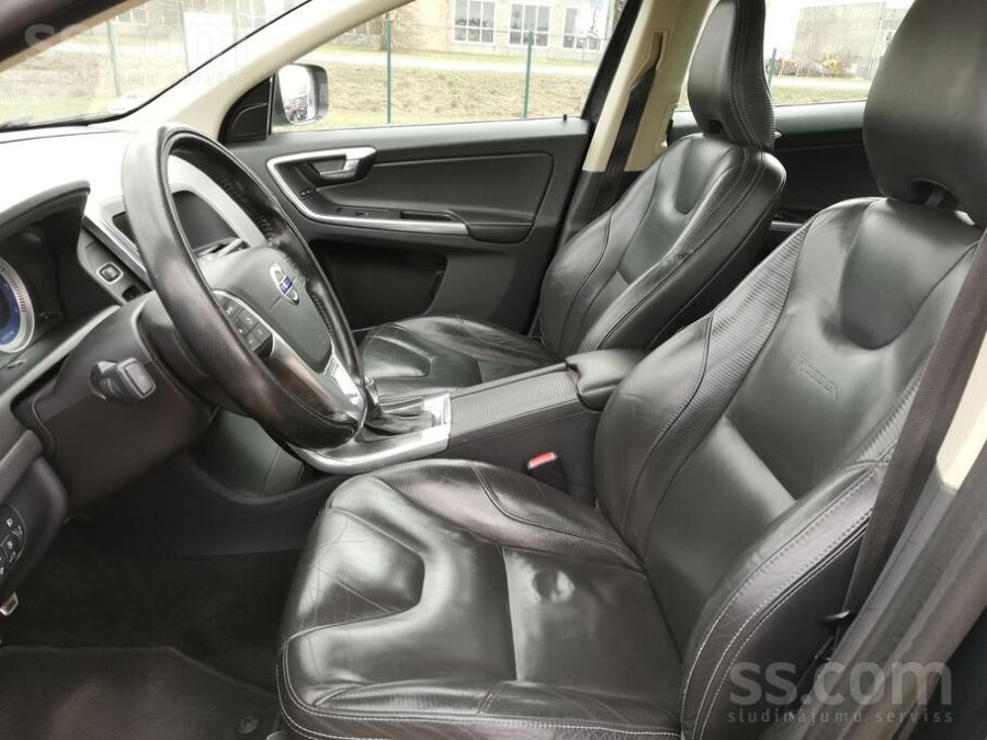 Pelēks Volvo XC60 2012 Saldus, ar dzinēja tilpumu 2.00 L un nobraukumu 352 tūkst. km par 8700 €, foto 13 vietnē AUTOMOTO.COM.LV