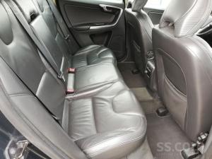 Pelēks Volvo XC60 2012 Saldus, ar dzinēja tilpumu 2.00 L un nobraukumu 352 tūkst. km par 8700 €, foto 15 vietnē AUTOMOTO.COM.LV