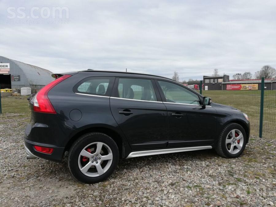 Pelēks Volvo XC60 2012 Saldus, ar dzinēja tilpumu 2.00 L un nobraukumu 352 tūkst. km par 8700 €, foto 19 vietnē AUTOMOTO.COM.LV