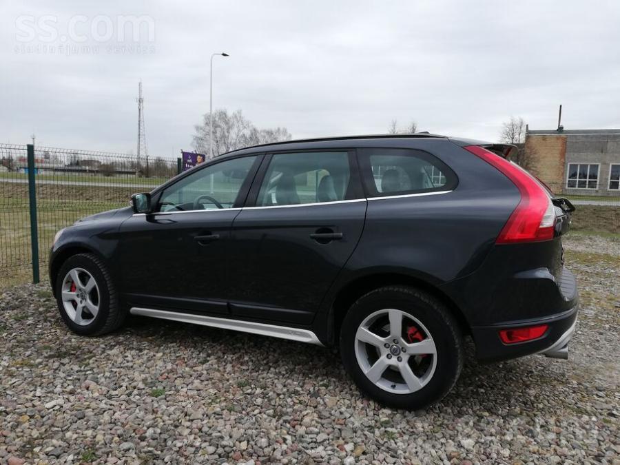 Pelēks Volvo XC60 2012 Saldus, ar dzinēja tilpumu 2.00 L un nobraukumu 352 tūkst. km par 8700 €, foto 20 vietnē AUTOMOTO.COM.LV