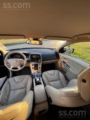 Pelēks Volvo XC60 2012 Rīga, ar dzinēja tilpumu 2.40 L un nobraukumu 234 tūkst. km par 6100 €, foto 12 vietnē AUTOMOTO.COM.LV