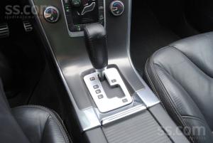 Pelēks Volvo XC60 2012 Rīga, ar dzinēja tilpumu 2.40 L un nobraukumu 275 tūkst. km par 10390 €, foto 17 vietnē AUTOMOTO.COM.LV