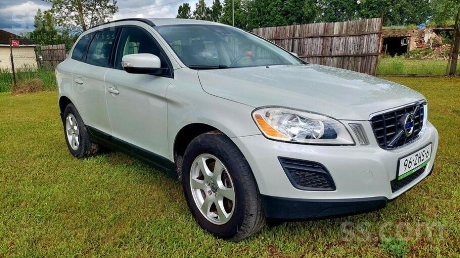 Grey Volvo XC60 2012 in Balvi, with an engine capacity of 2.00 L and mileage of 0 thousand km for 8300 €, photo 1 on AUTOMOTO.COM.LV