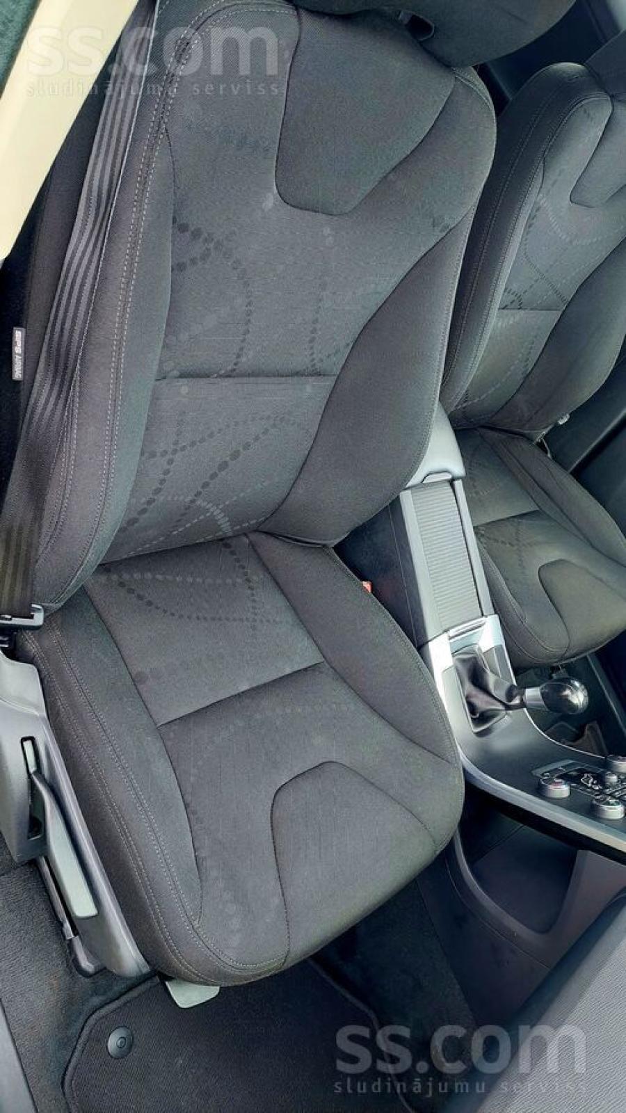 Grey Volvo XC60 2012 in Balvi, with an engine capacity of 2.00 L and mileage of 0 thousand km for 8300 €, photo 9 on AUTOMOTO.COM.LV