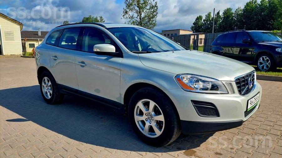 Grey Volvo XC60 2012 in Balvi, with an engine capacity of 2.00 L and mileage of 0 thousand km for 8300 €, photo 18 on AUTOMOTO.COM.LV