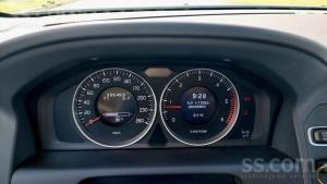 Grey Volvo XC60 2012 in Balvi, with an engine capacity of 2.00 L and mileage of 0 thousand km for 8300 €, photo 23 on AUTOMOTO.COM.LV