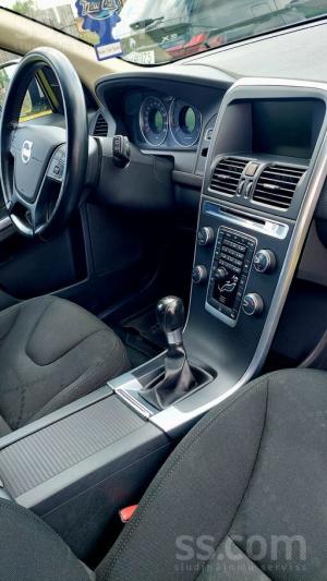 Grey Volvo XC60 2012 in Balvi, with an engine capacity of 2.00 L and mileage of 0 thousand km for 8300 €, photo 26 on AUTOMOTO.COM.LV