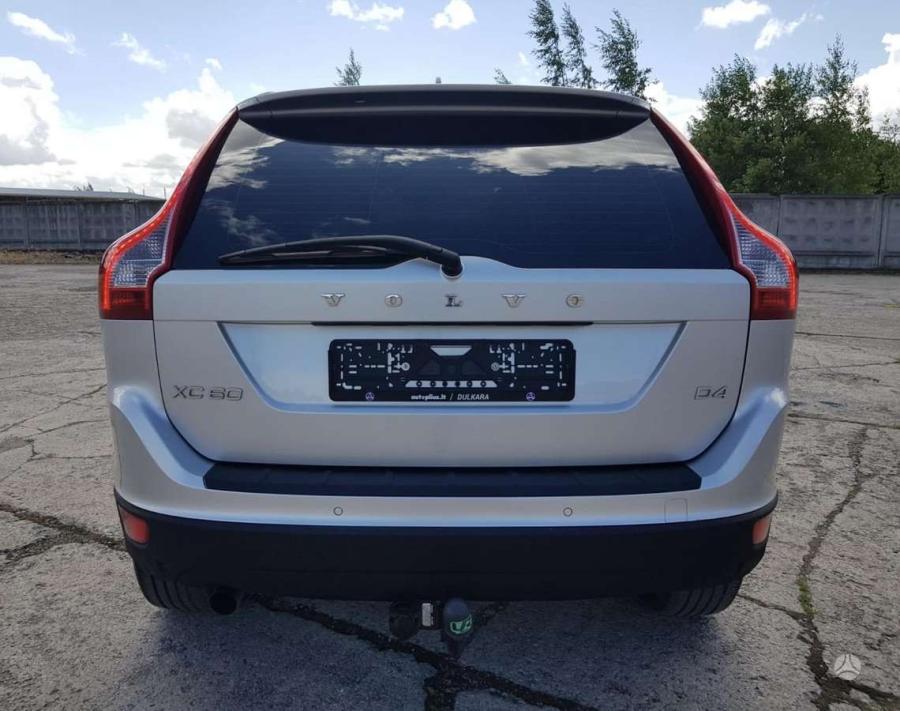 Pelēks Volvo XC60 2012 Šauļi, ar dzinēja tilpumu 1.98 L un nobraukumu 205 tūkst. km par 8200 €, foto 7 vietnē AUTOMOTO.COM.LV