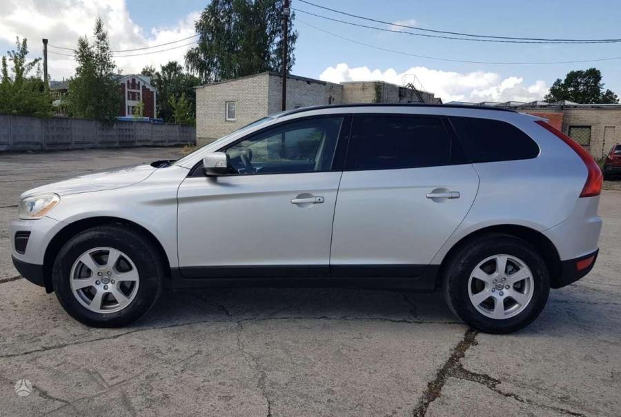 Pelēks Volvo XC60 2012 Šauļi, ar dzinēja tilpumu 1.98 L un nobraukumu 205 tūkst. km par 8200 €, foto 8 vietnē AUTOMOTO.COM.LV