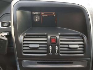 Pelēks Volvo XC60 2012 Šauļi, ar dzinēja tilpumu 1.98 L un nobraukumu 205 tūkst. km par 8200 €, foto 15 vietnē AUTOMOTO.COM.LV