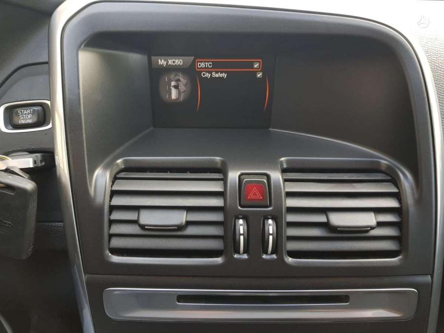 Pelēks Volvo XC60 2012 Šauļi, ar dzinēja tilpumu 1.98 L un nobraukumu 205 tūkst. km par 8200 €, foto 15 vietnē AUTOMOTO.COM.LV