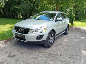 Grey Volvo XC60 2012 in Siauliai, with an engine capacity of 1.98 L and mileage of 279 thousand km for 8950 €, photo  on AUTOMOTO.COM.LV