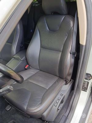 Pelēks Volvo XC60 2012 Šauļi, ar dzinēja tilpumu 1.98 L un nobraukumu 279 tūkst. km par 8950 €, foto 14 vietnē AUTOMOTO.COM.LV