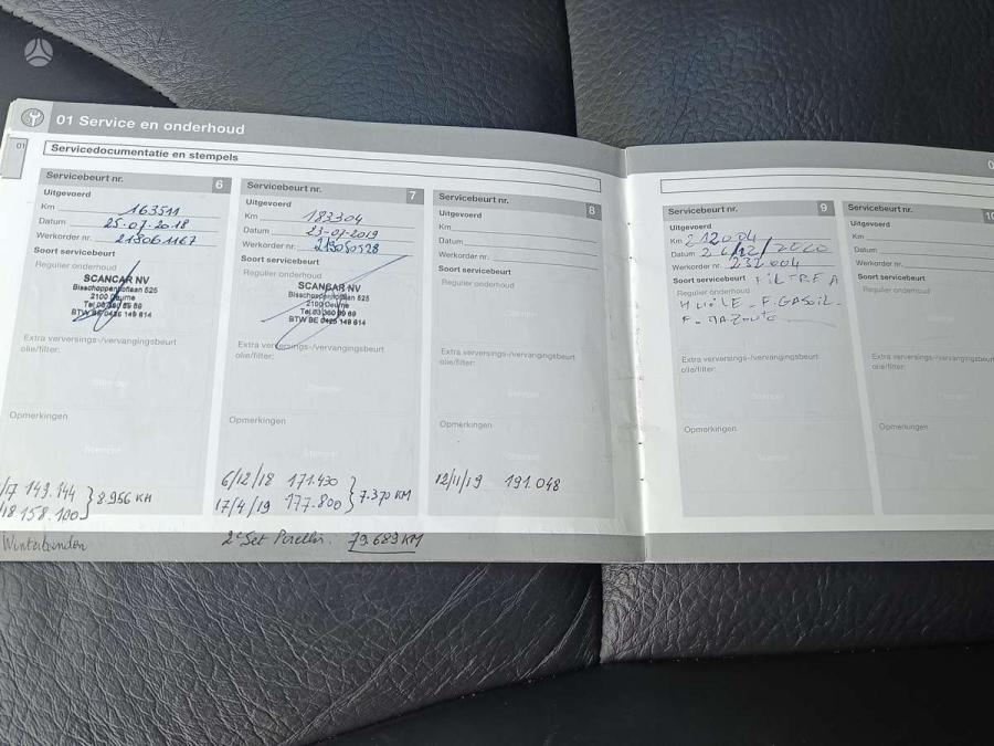 Pelēks Volvo XC60 2012 Šauļi, ar dzinēja tilpumu 1.98 L un nobraukumu 279 tūkst. km par 8950 €, foto 24 vietnē AUTOMOTO.COM.LV